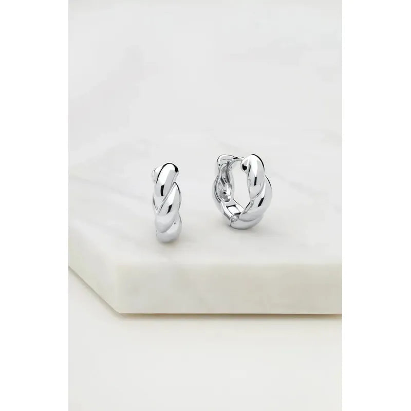 Maya Hoop – The Hive Ashburton