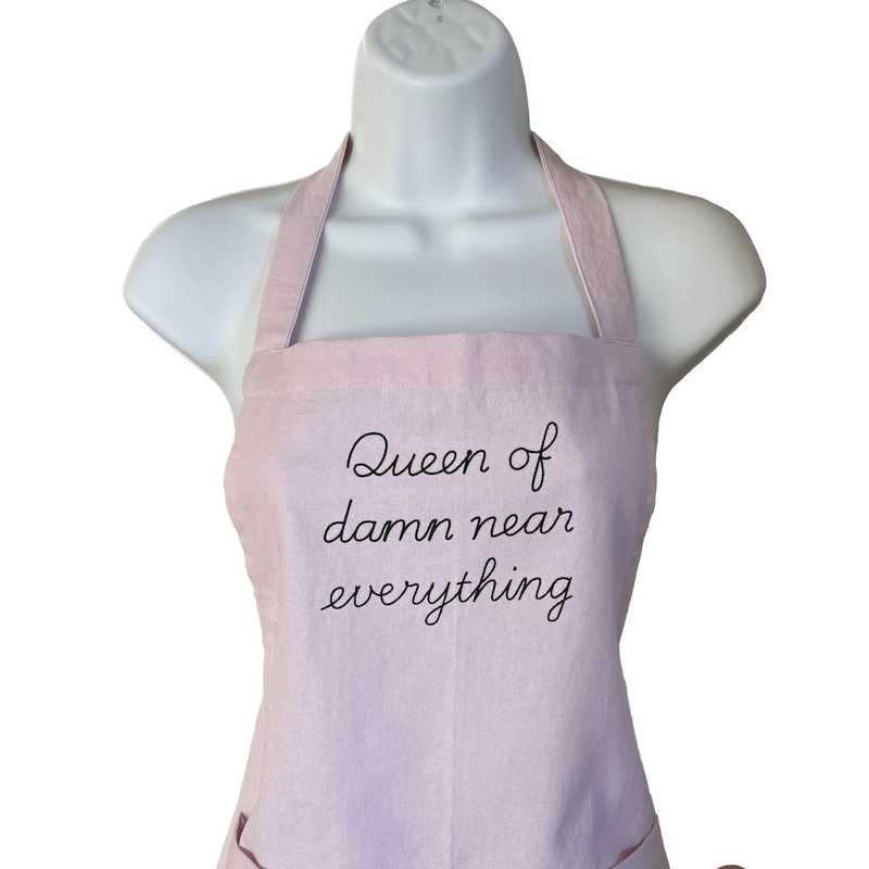 “Queen of Everything” Apron – The Hive Ashburton